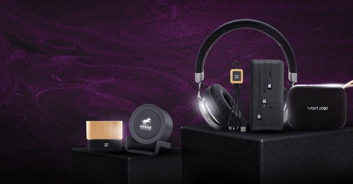Corporate Gifts Supplier Kuwait | Premium Gifts | Wah Gifts